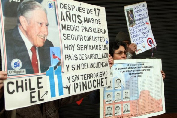 [Fotos] El polémico homenaje a Augusto Pinochet - Cooperativa.cl