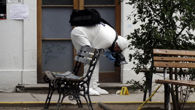 Universidad repudió disparos policiales tras ataque a cuartel de la PDI - Cooperativa.cl