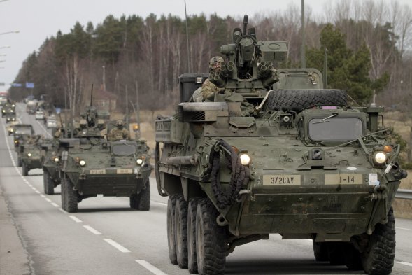 [Fotos] Convoy militar de EE.UU. hace una gira a través de Europa ...