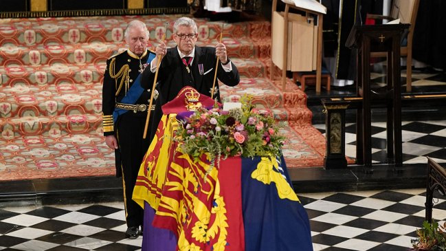 [Minuto a Minuto] Isabel II ya descansa en Windsor - Cooperativa.cl