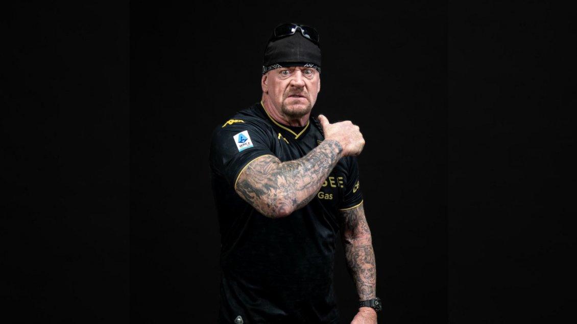 [Fotos] Genoa presentó su tercera camiseta con The Undertaker como gran ...