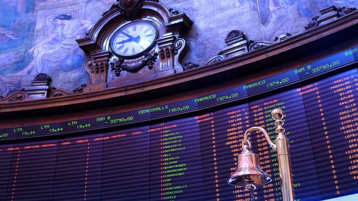 IPSA registra su primer récord anual con un alza de 2,54% - Cooperativa.cl