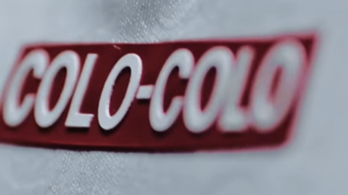 [VIDEO] Colo Colo presentó su nueva camiseta: "De punta en blanco ...