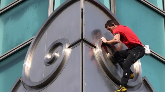 Se transmitió en Netflix: Alex Honnold hace historia al escalar el ...