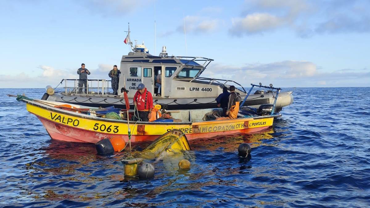 Dos botes pesqueros chocaron en la Región de Valparaíso - Cooperativa.cl